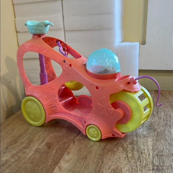 Littlest Pet Shop | Toys | Littlest Pet Shop Paw Powered Cruiser | Poshmark